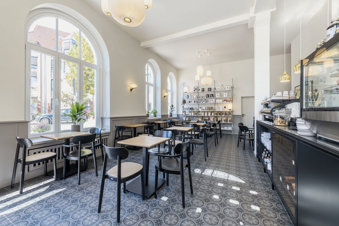 Viennese coffee house - A modern take on culture: - The Art of Design ...
