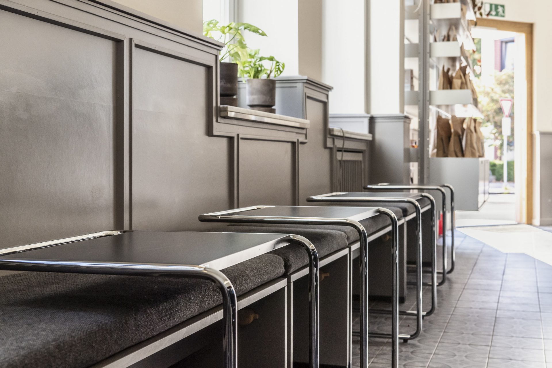 Viennese coffee house - A modern take on culture: - The Art of Design ...